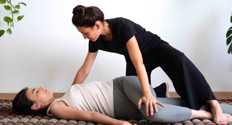 Traditional Thai Massage: Meaning, Benefits & Healing Powers